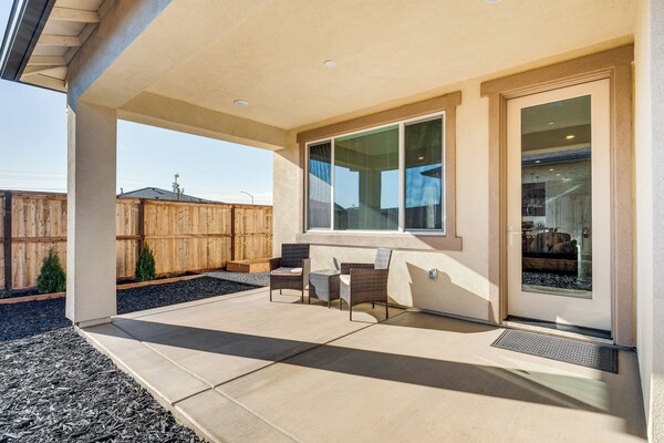 15 Mi To Dtwn Sacramento: Newly Built Home! - Elk Grove, CA