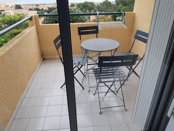 1-bedroom Studio With Sea View. Ideal For 2 Adults And 1 Child. - Saint-Pierre-la-Mer