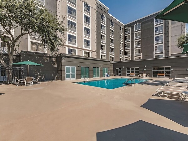 Cozy Downtown Retreat - Steps From The Alamo & River Walk Adventures - Fun Town, San Antonio