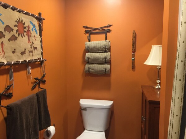 Vermilion Park Inn, #1 Indian Rock Efficiency Apartment - 2 Night Min Stay - Minnesota