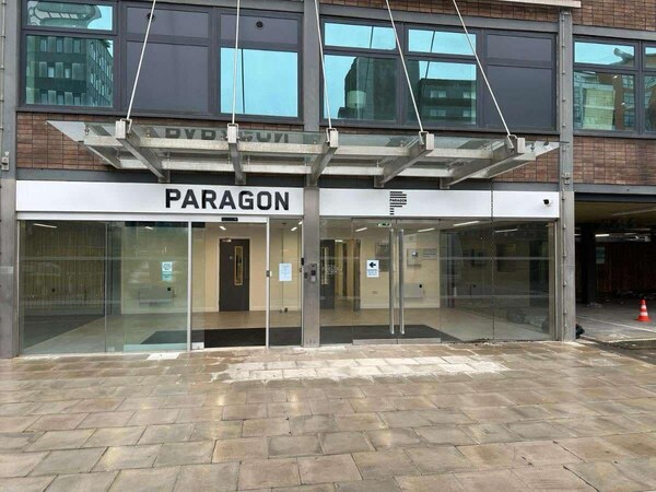 Stylish Old Trafford Apartment With Free Parking, Wifi & Board Games - Manchester