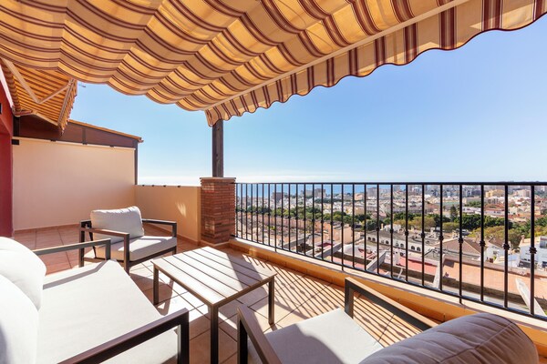 Apartamento 'Miramar' Con Vistas Al Mar, Wi-fi Y Aire Acondicionado - Almería