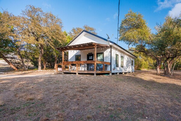 Wimberley Woods - 2/1 With Loft, Sleeps 6, Firepit - Driftwood, TX