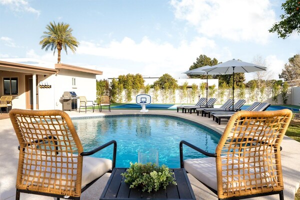 New! The Windrose W/ Pickleball, Pool & Spa - Scottsdale, AZ