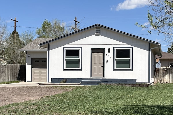 Cozy 3-bedroom Sparrow Stay In Historic Town Of Monument - Larkspur, CO