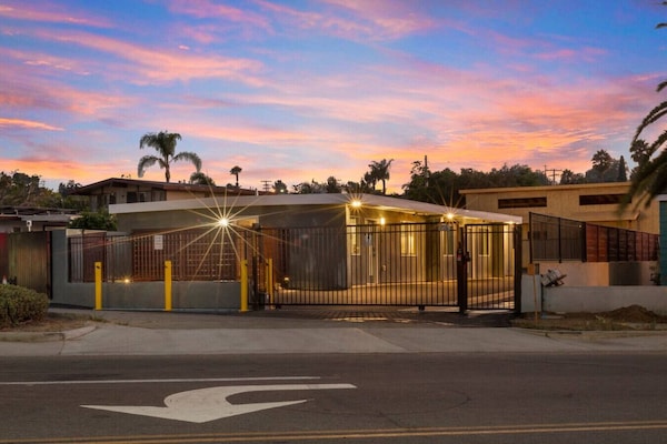 15 Min To Beach | Modern Vista Escape - San Marcos, CA