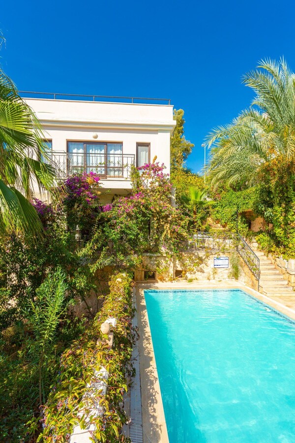 3 Bedroom Villa Violet With Nature & Sea View In Kalkan Center - İslamlar