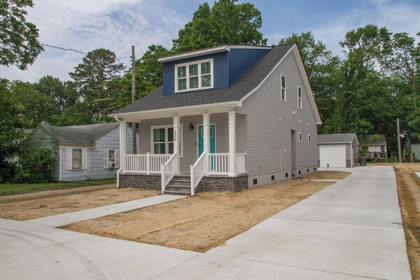Vacation Homes At Buckroe Beach! Sleeps 10 3 - Hampton, VA