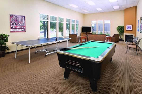 Family-friendly Condo W/ Nearby State Park & River, Full Kitchen & Resort Pool - Oklahoma