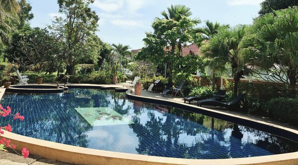 Schönes Bungalow Mit Gemeinschaftichem Außenpool Und 2km Vom Sandstrand Enfernt - Khao Yai