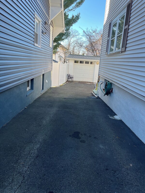 Family Friends For New York - Edison, NJ