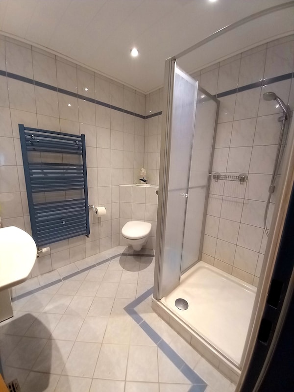 Nur Für Firmen!\ngemütliche Monteurwohnung Nähe Gießen Mit Eigenem Eingang. - Grünberg, Deutschland