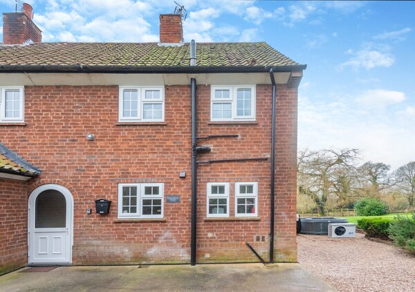 Strawberry Cottage - Southwell - Southwell