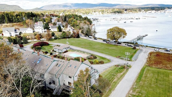 Discounted Summer Prices! Sunny Townhome With Views, Pool, Exercise Room, Sauna! - Bar Harbor, ME