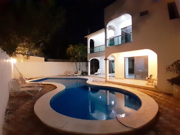 Vacation Villa In Playa Del Carmen For 12 People - プラヤ・デル・カルメン