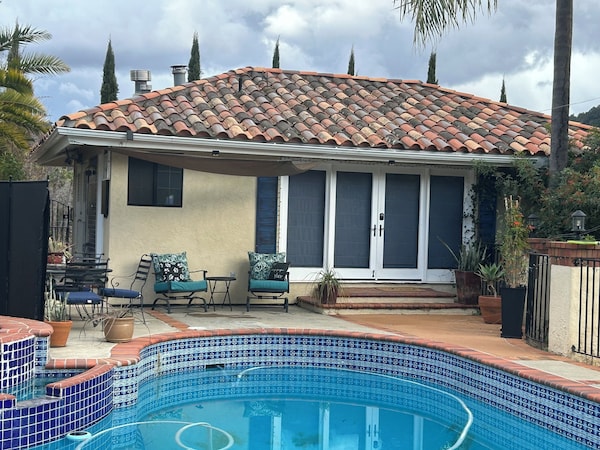 Charming, Quiet Cottage In Brilliant Fallbrook With Ac, Wifi, Private, Smart Tv. - Fallbrook, CA