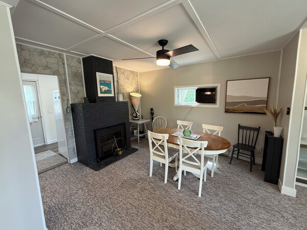 Cozy 2bd Retreat Near Danceland In Manitou Beach - Saskatchewan