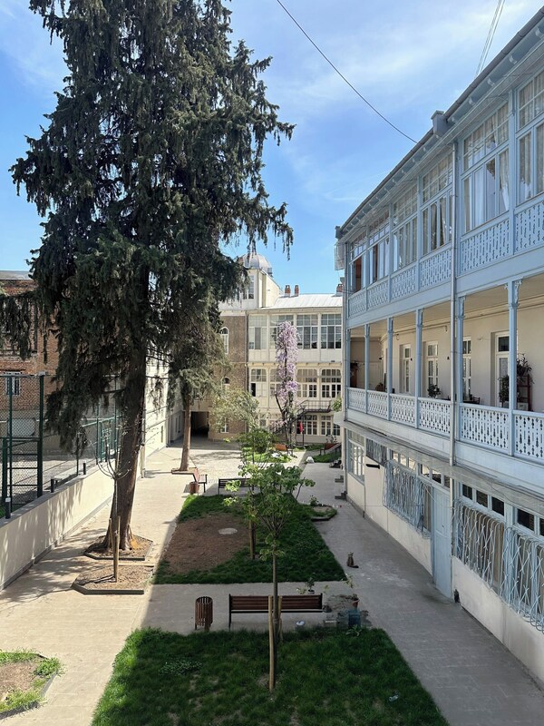 Art Nouveau 1881 - Tiflis