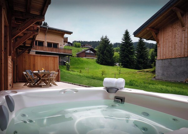 Lodge Nicola - Séjour Dans Les Alpes Pour 6 Avec Spa - Ovo Network - Taninges