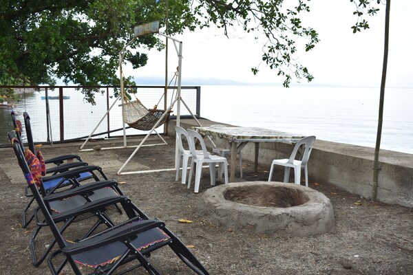 Seaside Travelers Inn Offer An Affordable And Comfortable Place To Stay - Camiguin