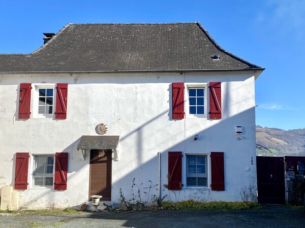 Pays Basque Maison 3* Du Fronton De Mendy. Idéal Pour Une Famille. 5 Pers Max. - Mauléon-Licharre