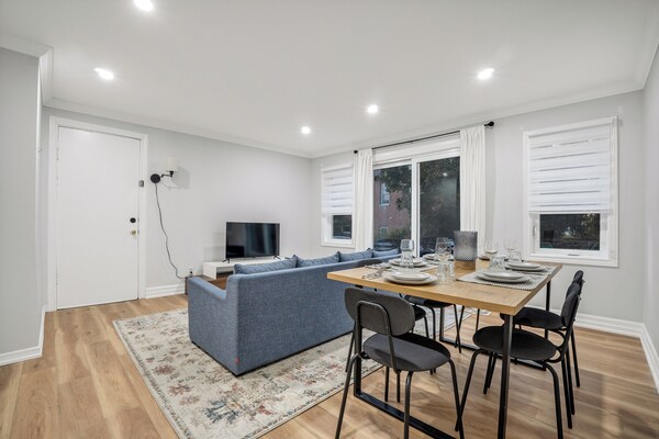 Modern Stay W/ King Bed, 5 Mins To Hospital - Peterborough, Canadá