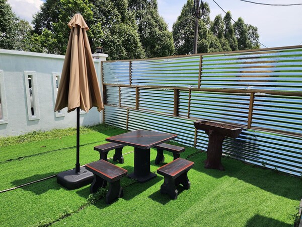Petaling Jaya Kelana Jaya Spacious 4-bedroom Townhome With Ac, Wifi, Netflix - Petaling Jaya