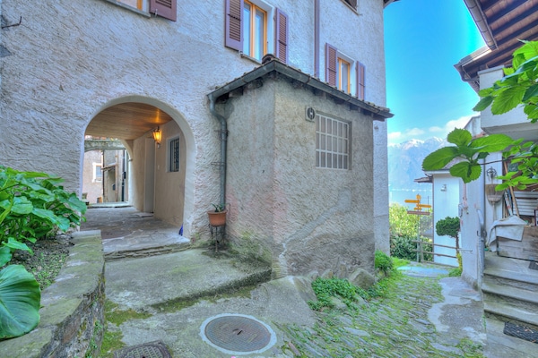 Casa Patrizia, Caviano, Switzerland - Cannobio