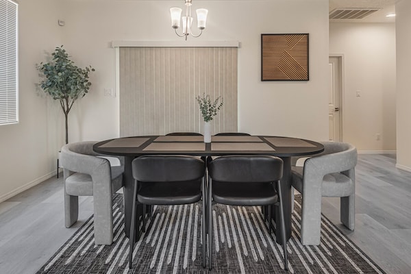 Modern Home W/3br Next To Airport & Netflix - Albuquerque, NM