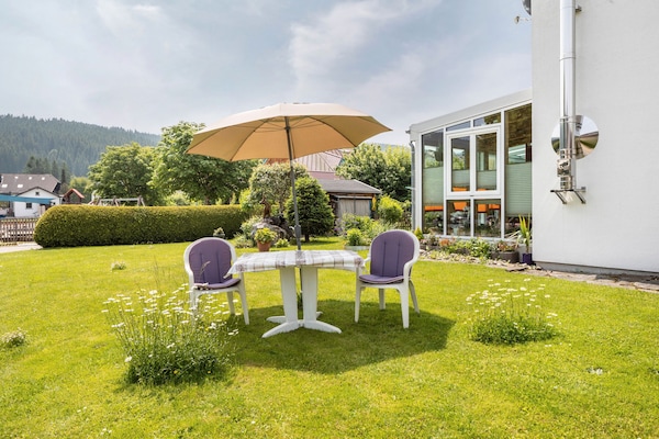 Apartment 'Cheny 2' With Mountain View, Private Garden And Wi-fi - Titisee-Neustadt