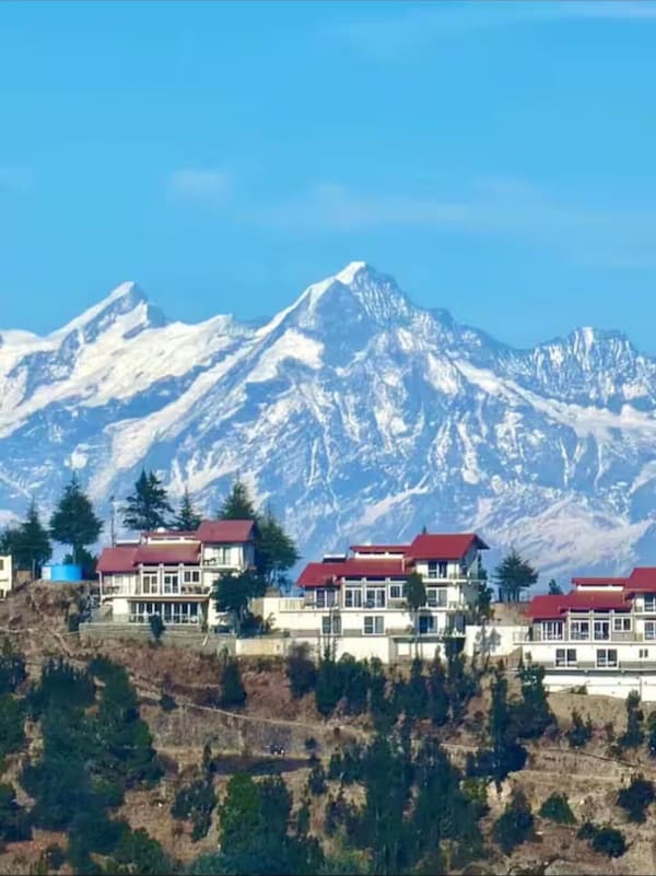 Earthview Stays - Colonel's Retreat , Mukteshwar : A Serene Mountain Escape . - Mukteshwar