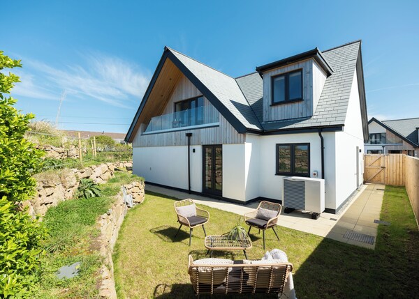 Family Beach House - Direct Access To Sennen Cove  Perfect For Summer Holidays - Sennen Cove