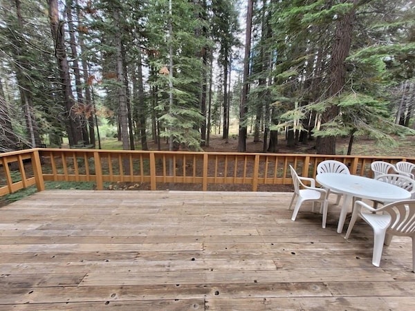Relax Inn | Close To Attractions Galore! - Truckee, CA