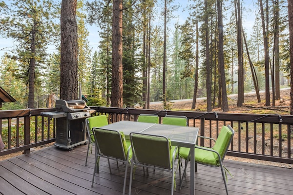 Incline Cottage | Year-round Outdoor Fun! - Incline Village, NV