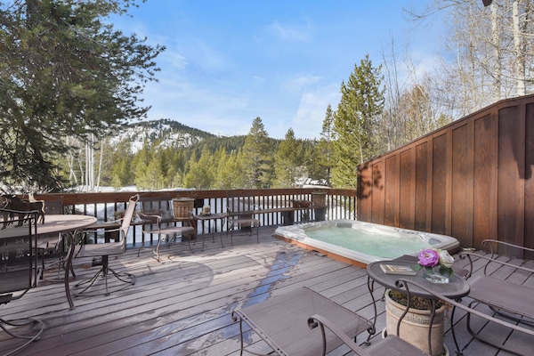 Wulf's Lodge At Olympic Valley | Unwind In Hot Tub! - Tahoe City, CA