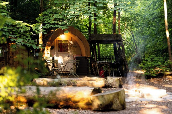 Cosy Bluebelle Glamping Pod In A Secluded Woodland Clearing - Berkshire