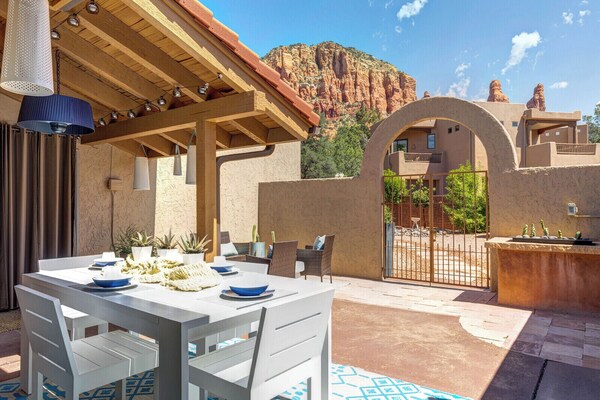Red Rock Views Villa, Hiking, Iconic Chapel - Sedona, AZ