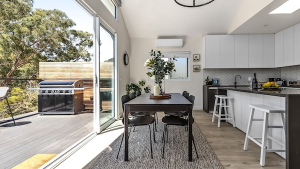 Roxy On Church - Well Equipped Stylish House With Views! - Daylesford