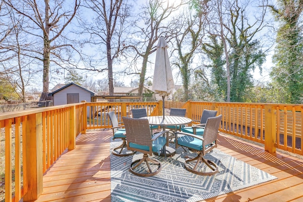 4 Mi To Liberty Bridge: Greenville Getaway W/ Deck - Travelers Rest, SC