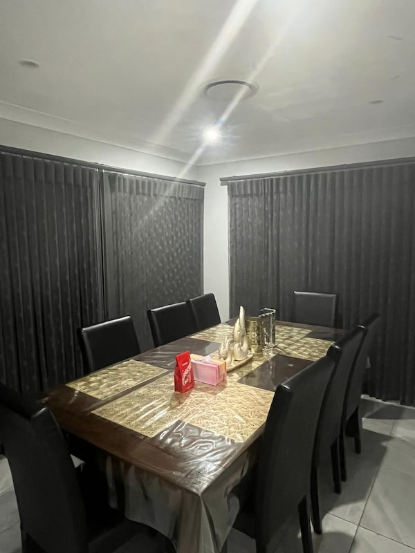 Sairparadise Luxuries And Affordable Stay For All Family, Groups And Couples . - Saint Marys, Australia