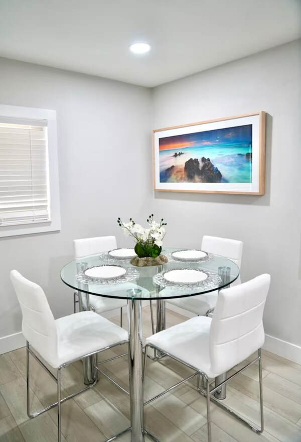 Beautiful 4-bedroom House In Gorgeous St. Petersburg. - St. Pete Beach, FL