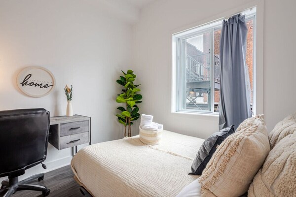 Modern Apartment In The Heart Of Griffintown - Longueuil