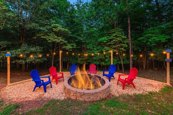*Evergreen Family Retreat* Hottub~games~arcades - Georgia, GA