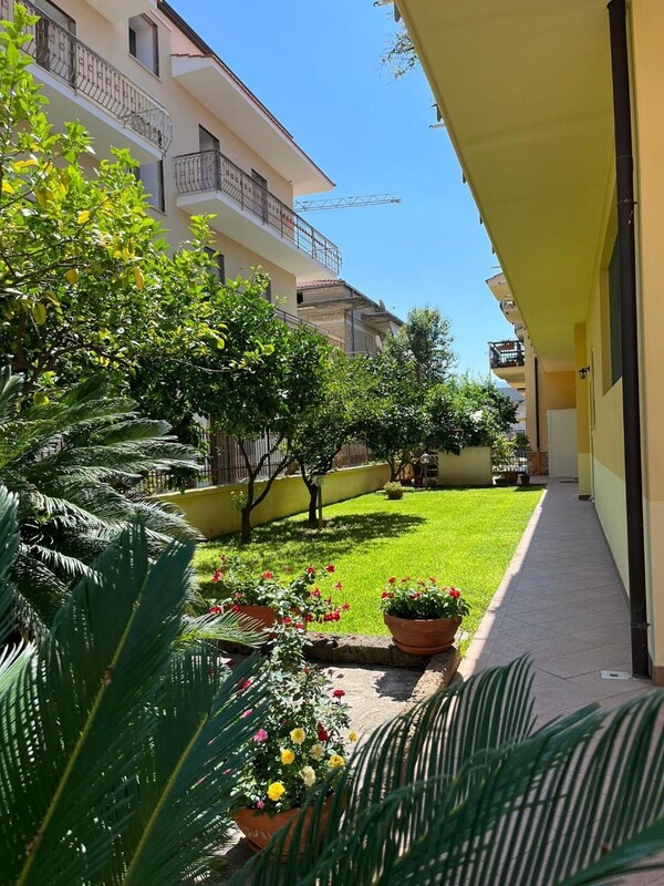 Apartment 'Giardino Di Marianna A Fondi' With Shared Garden, Wi-fi And Air Conditioning - Sperlonga