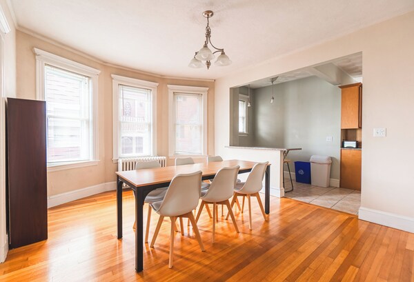 Boston 4bd-5 Min Walk To Train&beach/10min-airport-free Parking - Short Beach, MA