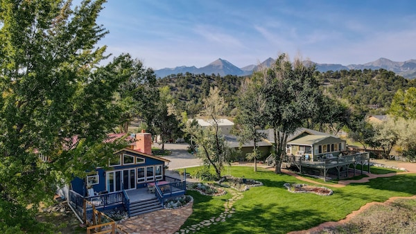 River Place Retreat Unit 3, A Cozy Studio Condo Featuring Stunning River Views - Salida, CO