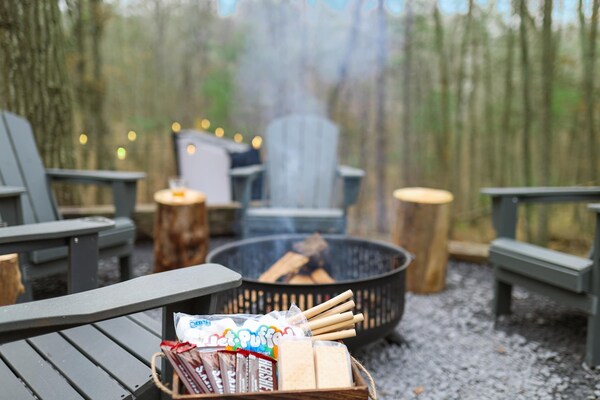 Game Room | Fire Pit | Hot Tub | Near Bryce Resort - Shenandoah National Park