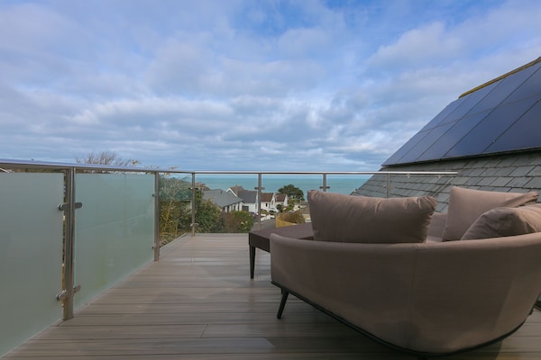Solstice - Sea View - Hot Tub -Fire Pit-balcony-ev - Marazion