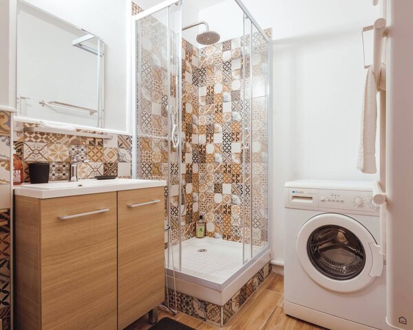Appartement De Charme Avec Clim Réversible, à 5 Min Du Centre, Animaux Acceptés! - Viriat