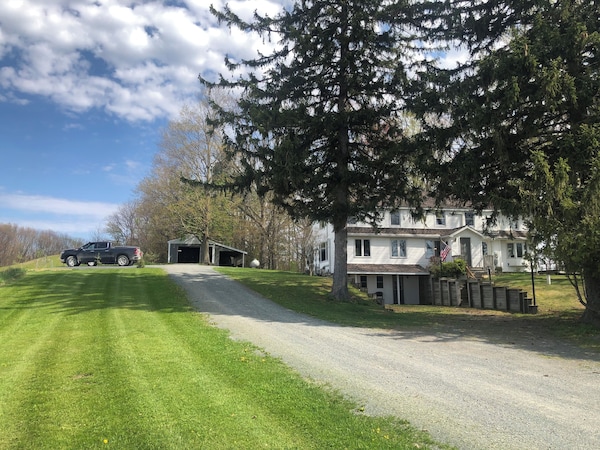 Newly Remodeled, 4 Bedroom, 2.5 Bathroom Home On Oxbow Lake In Pentwater. - Ludington, MI